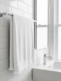 Sinsay - Bavlněný ručník s třásněmi - bílá