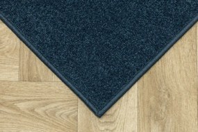Metrážový koberec MIRACLE 46 tmavě modrý