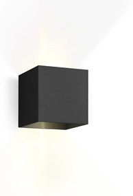 Nástěnné svítidlo ve tvaru krychle Box Wall 2.0  Nástěnné svítidlo ve tvaru krychle Box Wall 2.0 Barva: Černá, Teplota chromatičnosti: 2700 Kelvinů