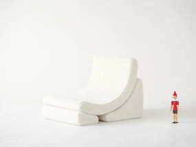 Krémové dětské křesílko z textilie bouclé Moon – Wigiwama