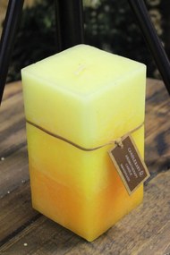Žlutě oranžová voňavá svíčka 14cm