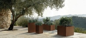 Plastový květináč CUBLASO SQUARE MIDL 29 cm hnědý