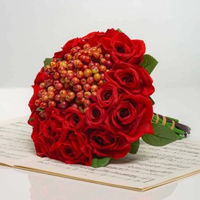 Kytička z růží s bobulemi NINA červená