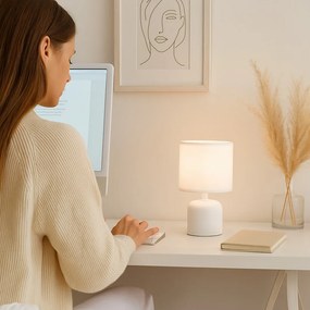 Rabalux Bílá stolní lampa Daphni pro žárovku E14 74052
