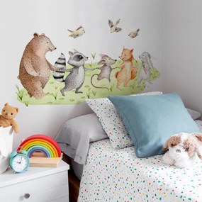Gario Dětská nálepka na zeď Forest team - hrající si zvířátka na louce Rozměry: 150 x 80 cm