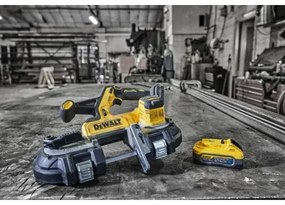 Aku pásová pila 18V bez aku DeWALT DCS378N