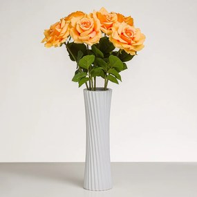 Hedvábná růže ŘEKA oranžová. Cena je uvedena za 1 kus.