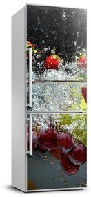 Wallmuralia Nálepka na ledničku fototapeta Ovoce pod vodou 60x180 cm