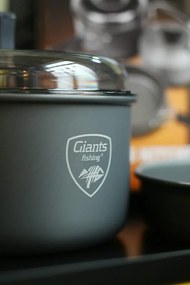 Giants Fishing Sada nádobí s konvičkou 3 Piece Pan & Kettle Set