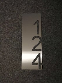 Domovní číslo tabulka 4a Velikost: 15 x 42 cm  (XL)