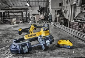 Aku pásová pila DeWALT DCS378N-XJ