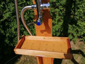 Bezdoteku Dřevěná zahradní sprcha CDR s ruční sprchou