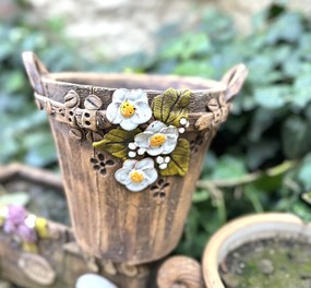 Keramika Javorník Květináč s uchy - kopretiny