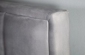 Moebel Living Stříbrně šedá sametová dvoulůžková postel Codie 160 x 200 cm