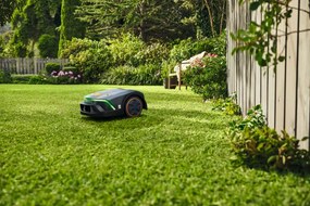 STIHL Robotická sekačka iMOW 4 EVO + Prodloužená záruka