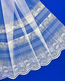 Českomoravská textilní žakárová záclona V458 vzorované proužky, s bordurou, bílá, výška 150cm (v metráži)