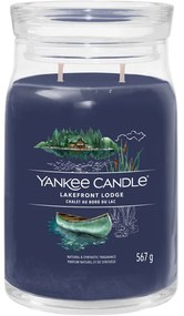 Yankee Candle – Signature svíčka Lakefront Lodge (Chata u jezera) Velikost: střední 368 g