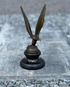 Bronzová socha - Orel na glóbu ve stylu Art Deco