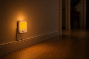 LED noční světlo do zásuvky Lumbio MELATIME stmívatelné 2700K bez modré složky s pohybovým senzorem