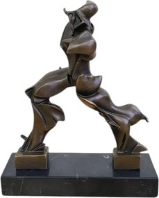 Futuristická bronzová soška – Unique Forms of Continuity in Space – Jedinečné formy kontinuity v prostoru – Umberto Boccioni abstraktní moderní umění