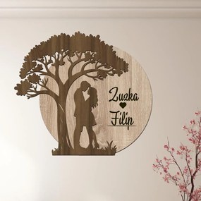 dřevo života Dřevěná dekorace na zeď ZAMILOVÁNÍ - personalizovaný text Zvolte rozměr (cm): 40x35, Zvolte barvu dekoru: Dub sonoma-Ořech