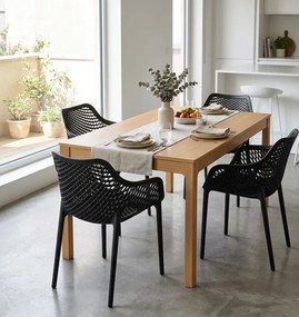 Černá plastová jídelní židle Tippi - 55*52*81 cm