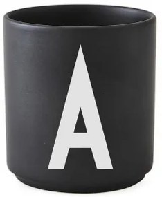 Hrnek s písmenem A, černá Design Letters