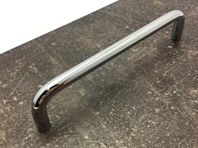 In-Design Nábytková úchytka Dora chrom lesk Rozteč úchytky (mm): 320