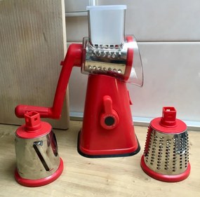 Alegría en Casa Multifunkční struhadlo a kráječ 3v1