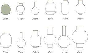 Pip Studio velká kovová váza 23 cm, světle zelená matná (Malá kovová váza v matné světle zelené barvě)