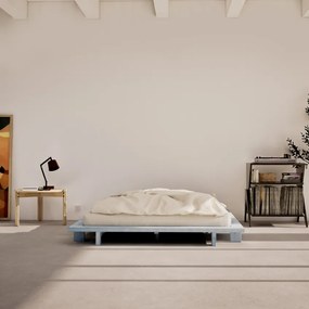 Modrá dřevěná dvoulůžková postel Karup Design Japan 140 x 200 cm