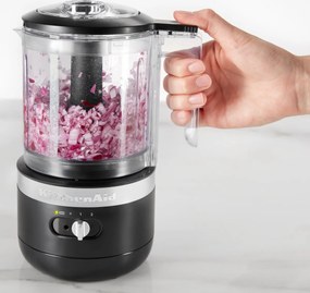 Bezdrátový mixér KitchenAid krémový