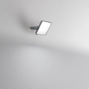 FAN LED-AXEL-S10-SIL Venkovní reflektor LED, 10 W, CCT, stříbrná, se senzorem, IP65 - FANEUROPE