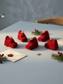 Sinsay - Sada sametových vánočních ozdob ve tvaru aut s vánočními stromky 5 pack - červená