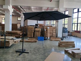 Costway Slunečník 290 cm se stojanem a dvojitou střechou 360° otočný, šedá