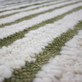 Zelený ručně tkaný koberec s příměsí vlny 140x200 cm Boucle Frame – Flair Rugs