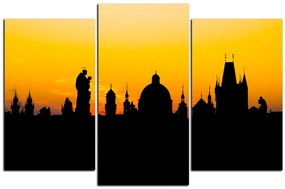 Obraz na plátně - Siluety věží a sochy v Praze 1112C (105x70 cm)
