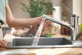 Hansgrohe - Dřezová baterie s výsuvnou sprškou, sBox, chrom