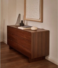 Komoda v dekoru ořechu v tmavě přírodní barvě 120x75x50 cm Norlen – Kave Home