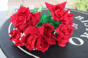 Červená umělá kytice ze 14 růží 45cm