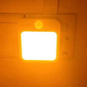 LED noční světlo do zásuvky Lumbio MELATIME stmívatelné 2700K bez modré složky s pohybovým senzorem