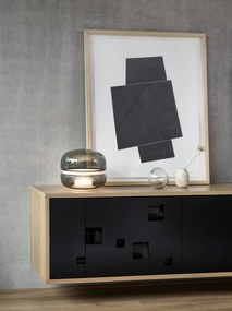 Designová stolní lampa Brokis Macaron S, PC1038 Barva skla: Šedá kouřová - transparentní sklo, Základna: Onyx bílý (CSFB1535), Disk: Onyx medový (CSOP1533)