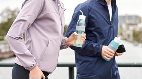 Světle červená plastová lahev 500 ml Ellipse – Mepal