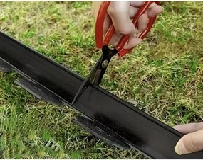 Zahradní plastový obrubník 40mm, 10m s kolíky Gardlov 24561