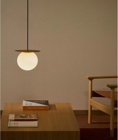 Bílé/ve zlaté barvě kovové závěsné svítidlo se skleněným stínidlem ø 25 cm Brisia – Kave Home