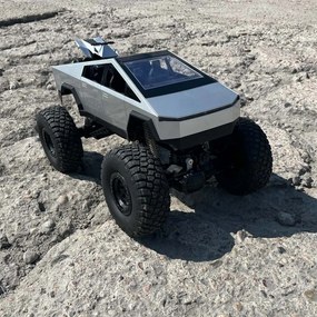 Creative Corner Dálkově ovládaný pickup Climbing Vehicle 1:8 2,4GHz