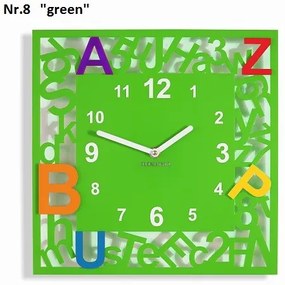 Dětské hodiny na zeď s barevnými písmenky Zelená