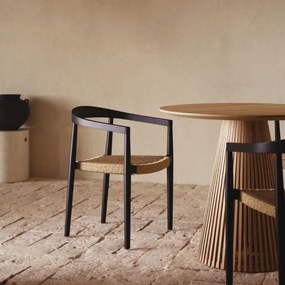 OnaDnes -20% Černá teaková zahradní židle Kave Home Ydalia se světlým pleteným sedákem
