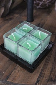 Zelené svíčky ve skle na dřevěné táck 11cm
