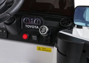 Elektrické autíčko Toyota Land Cruiser PRADO bílé